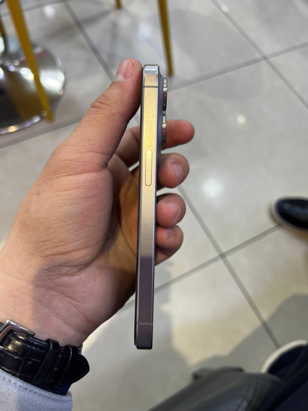 Iphone 15 pro 128 tali apple