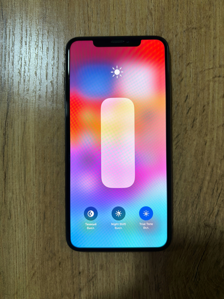 Продам iPhone Xr в идеальном состоянии