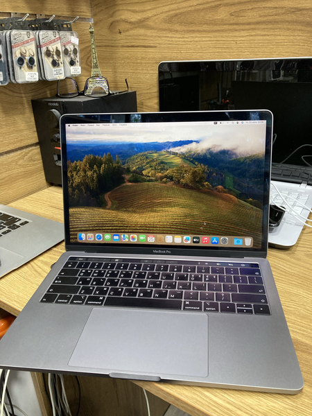 Apple Macbook Pro 13 (2018)