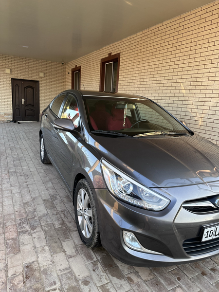 Hyundai Accent 2013 Full