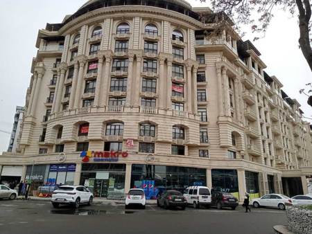 Срочно продается квартира в центре города.