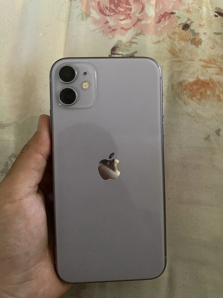 Iphone 11 yaxshi tutilgan