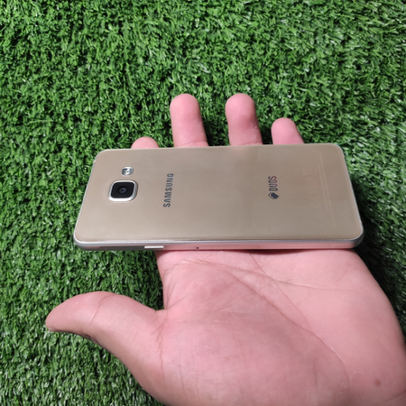 Samsung A3 16 sotiladi dastavka hizmati mavjud