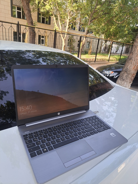 Noutbook core i3 hp