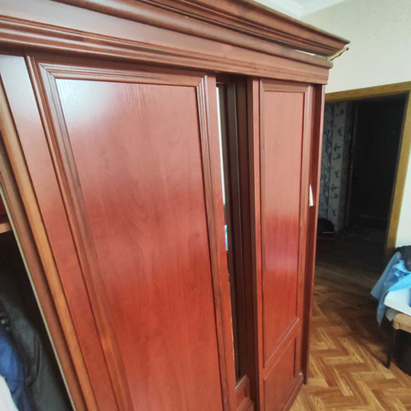 Продаю спальный гарнитур