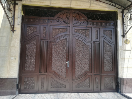 Дарвоза,Навес,Решетка