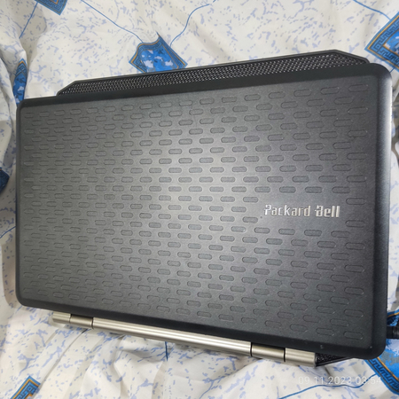 Ноутбук +SmartTV +DVD 3 в 1, 4GB/250GB Win7+XP+Android8.1