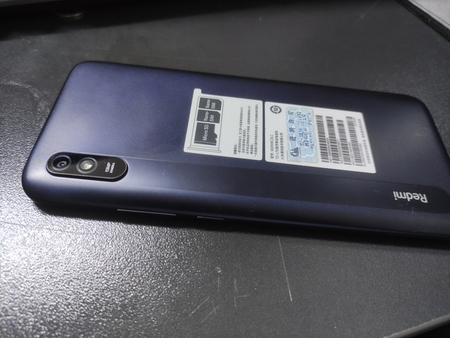 Srochna redmi 9a 64 sotiladi