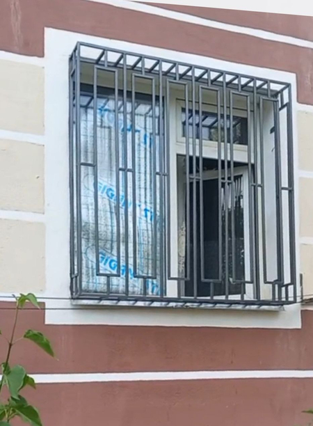 Решётка на окна и на балкон