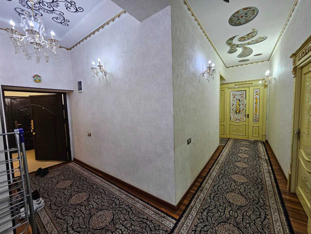3 xonali 130m² 4-qavat uy sotiladi