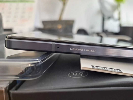 Lenovo Legion Y70