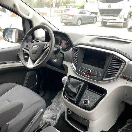 Jac M4 10+1 o'rindiqli