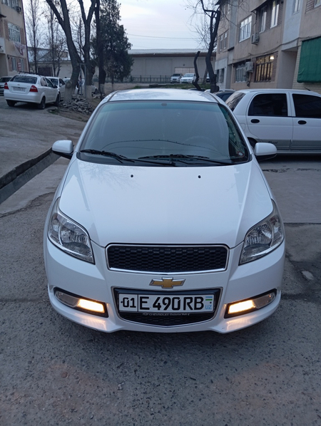 Nexia 3 Avtomat sotiladi