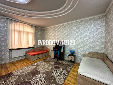 Ор-р: Янгиобод, Иззат Продается 10.соток Евро Дом 1200м2