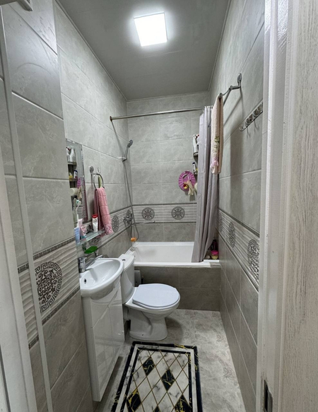 Продается 2х ком. квартира, ор-р: Базарчик, 40м2