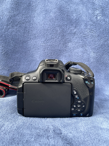 Canon eos 650D боди