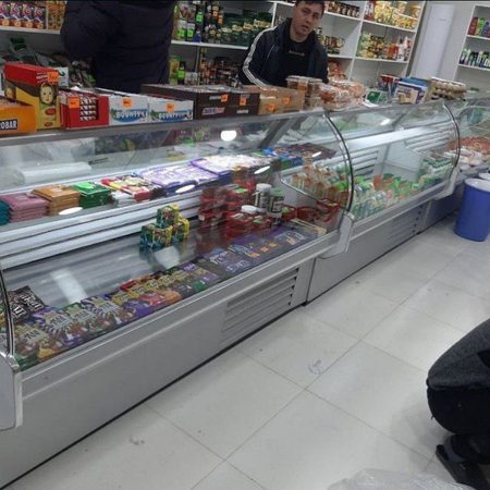 Витрина холодилнык