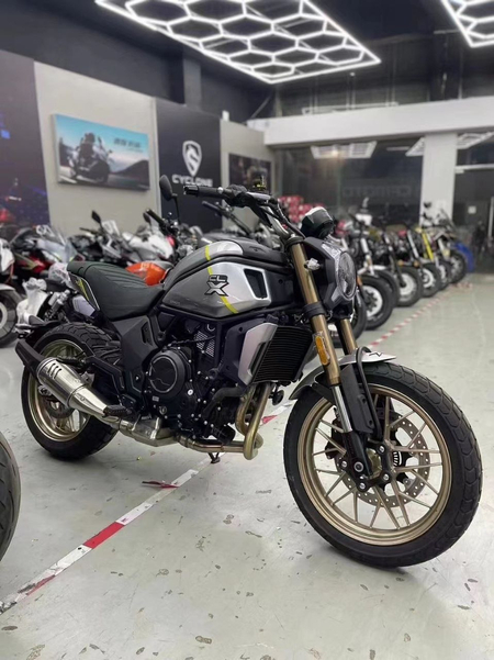 На продаже CF moto CL 700cc