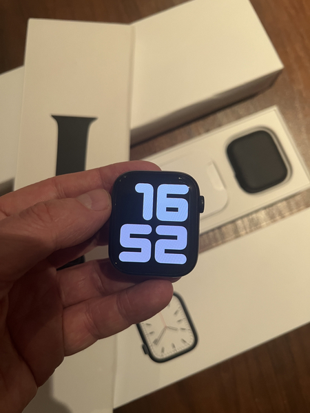 Apple watch 7 45mm. Полный комплект. Из США