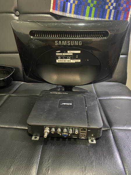 Dvr 4 kanalniy manitori birga