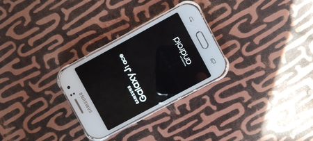 Samsung Galaxy J1 ace