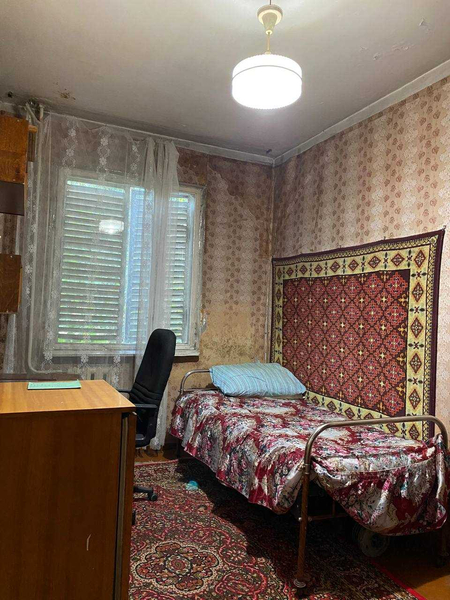 Юнусабад-11 Мегапланет 4-комнатная 2/4 80 м² средняя не торец
