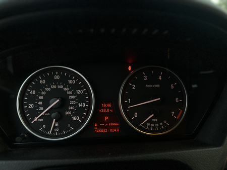 BMW X5 4.8i Американка