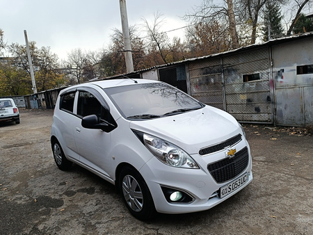 Продам Спарк автомат