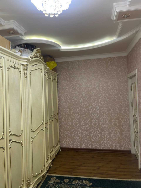продается 5/1/4 евро, подвал, палисадник, отдельн вход  Себзор Себзар