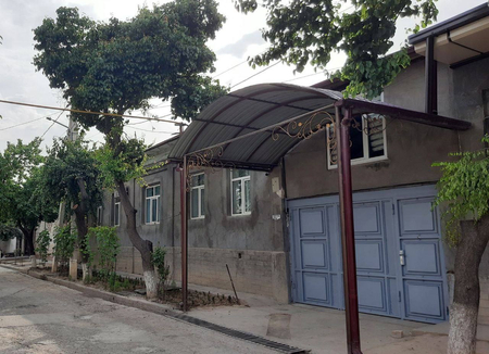 Yunsobod oq tepa uchastka sotiladi
