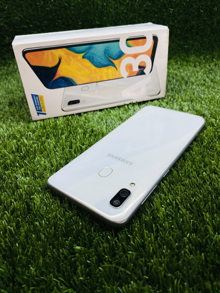 Samsung Galaxy A30