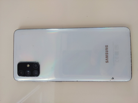 Продам Samsunga  A71  белого цвета  128/6125.0