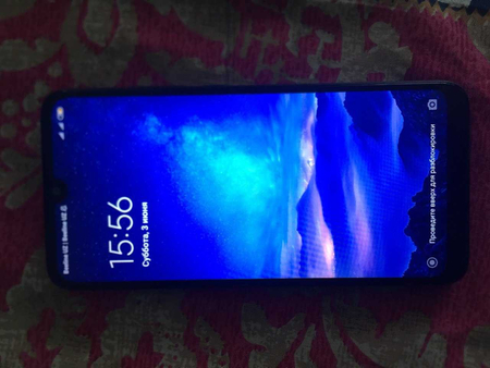 Redmi 7 32\3 gb holati yaxshi qiz bola tutgan