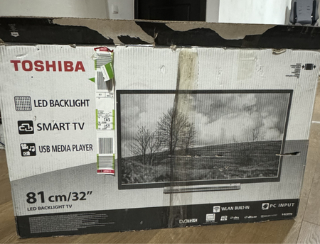 Продам свой телевизор новый Toshiba “32” smart сборка европа