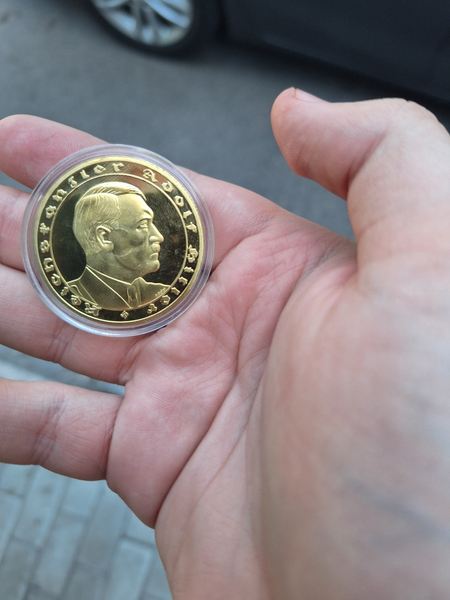 Продаю монету германия адольф гитлер
