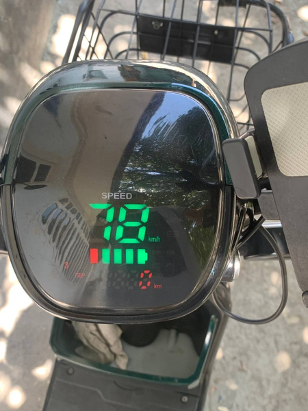 Elektro Skuter sotiladi