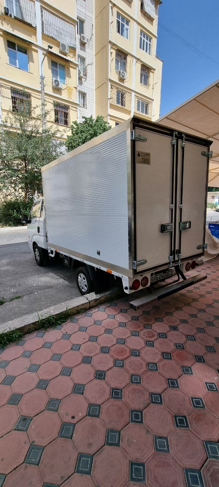 KIA BONGO 3 pozitsiya 2024