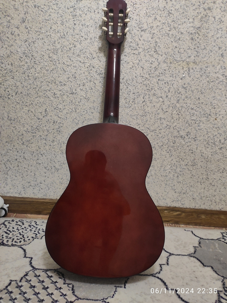 Gitara sotiladi Valencia
