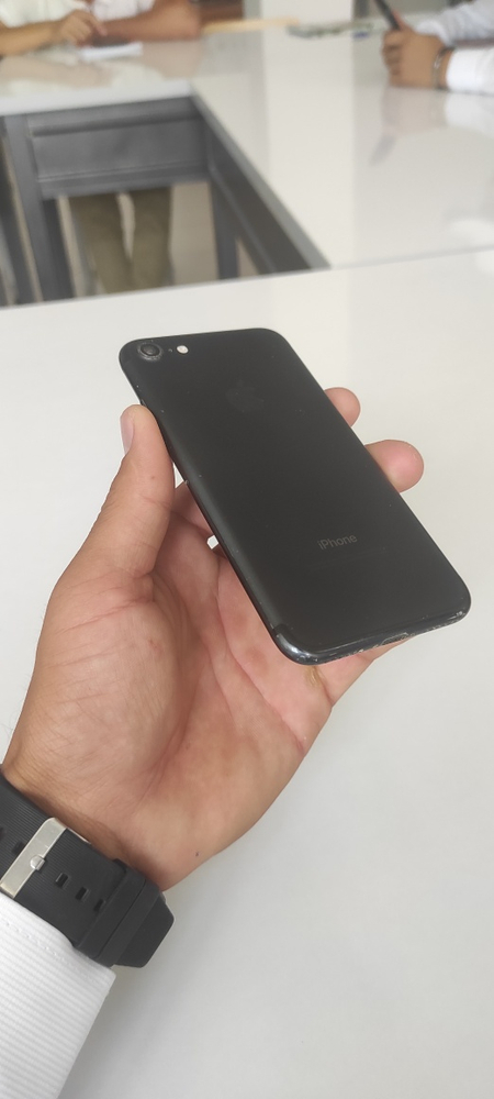 Iphone 7, 128гб  ICloud Тущган!