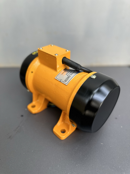 Vibrator plashadochni