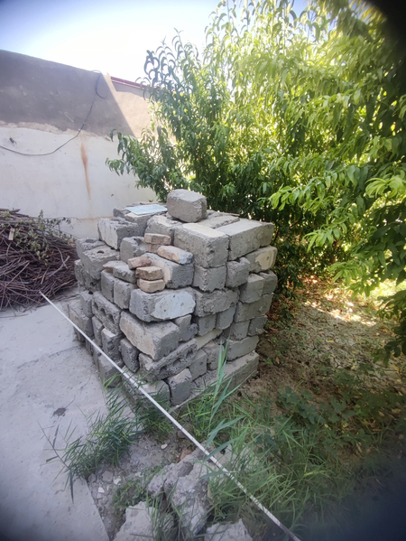 Shlakablok sotiladi
