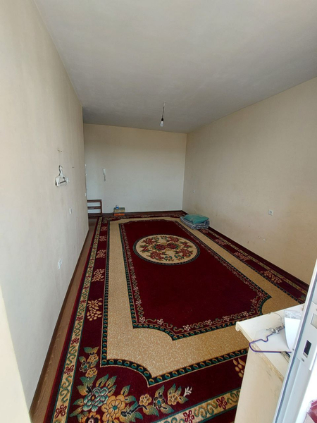 Uy dom kvaritra sotiladi 1/11/12 samarqand darvozada
