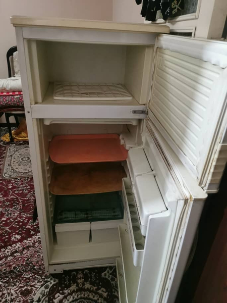 Продаётся холодильник сино .