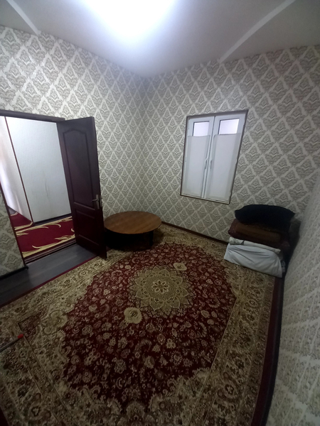 Chinobod sanatoryasi orqasida 1 xona 2 xona qilingan