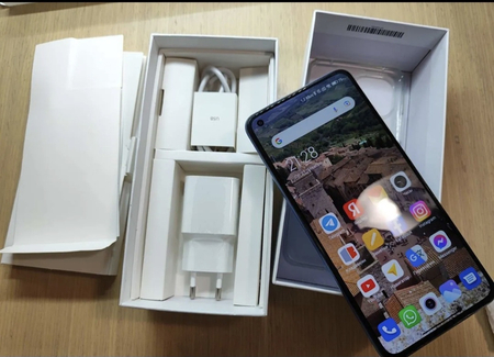 Продаю MI 11 lite