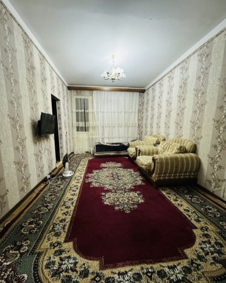 Феруза Продается квартира 2/2/4 балкон 1.5х3