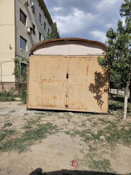 Автомобил учун гараж сотилади