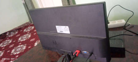 Monitor sotiladi genx 19 lik