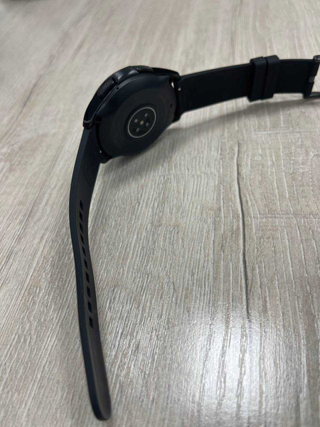 Sotiladi Samsung Galaxy Watch 42mm