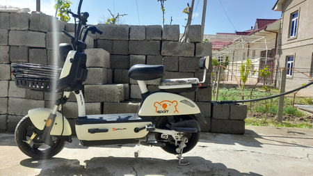 Skuter. 48V 350 . 40 tezlik